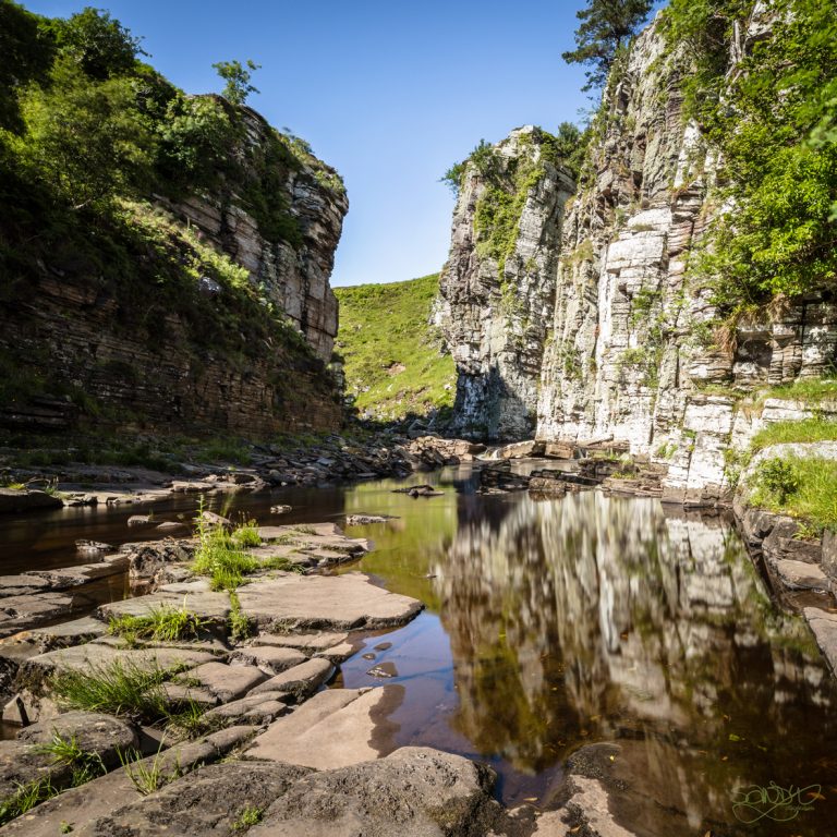 Noss Head Bay, Dunbeath Strath, Broch and Prisoners Leap – Knightshoots ...