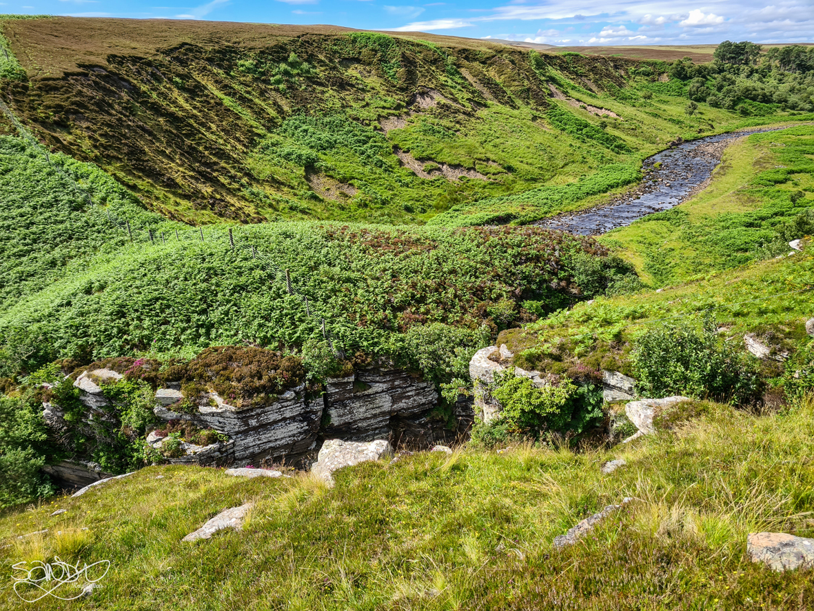 Noss Head Bay, Dunbeath Strath, Broch and Prisoners Leap – Knightshoots ...
